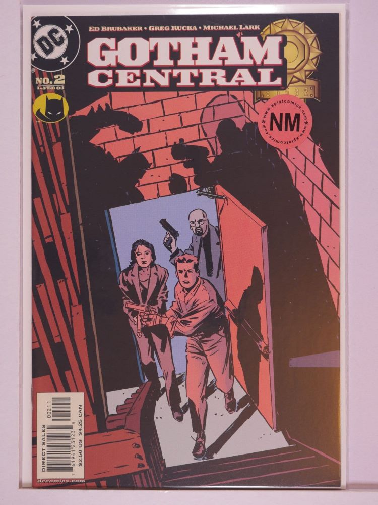 GOTHAM CENTRAL (2003) Volume 1
